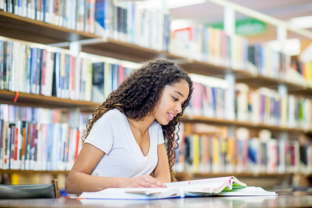 How High School Seniors Can Prepare for College | Holston Academy